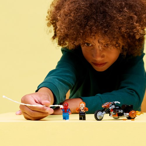 LEGO® | Marvel 76335 Spider-Man vs. Ghost Rider Motorcycle | KITSTORE.cz